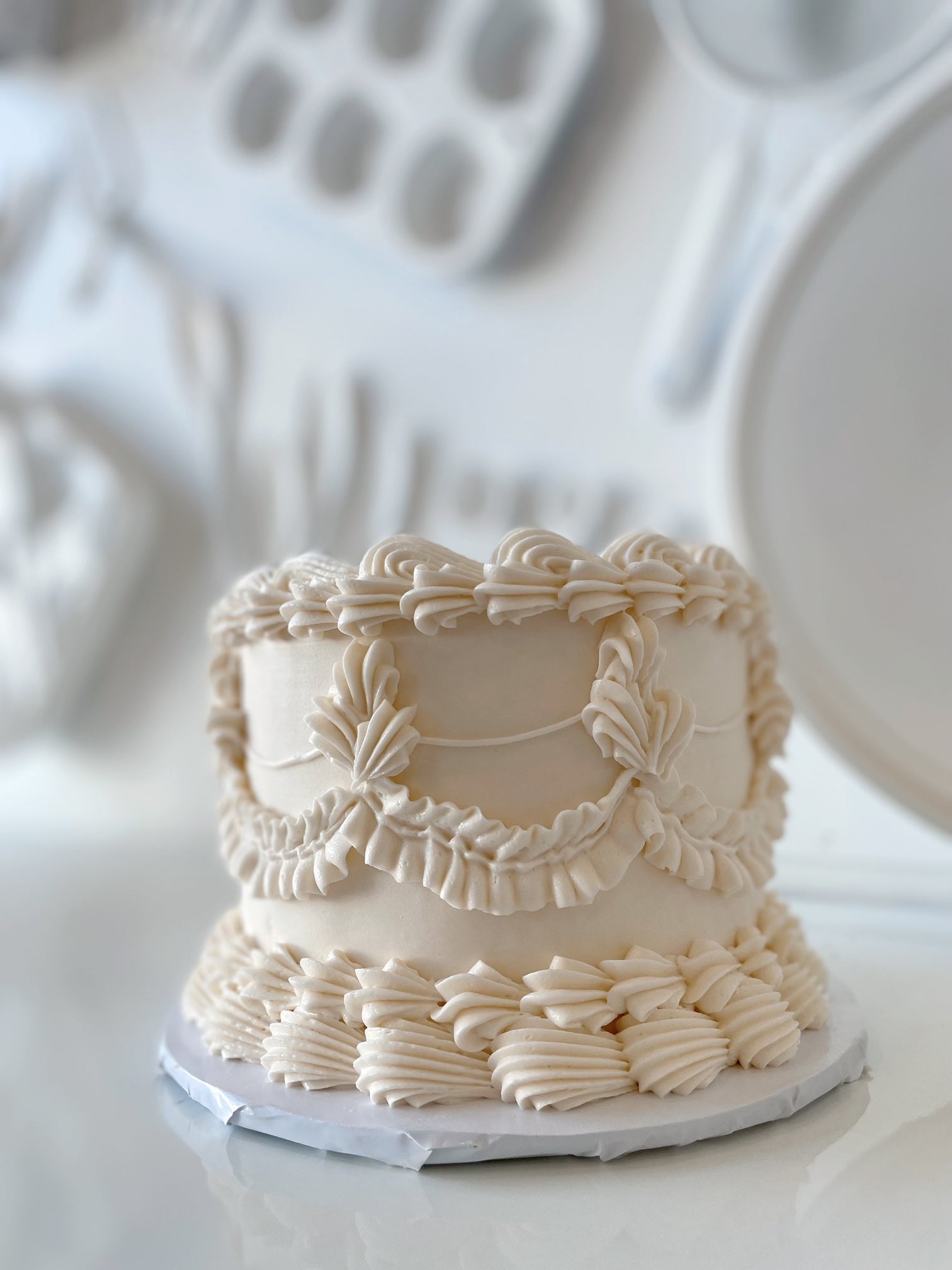 Lambeth Cake – Sugar Blossom Bake Shop